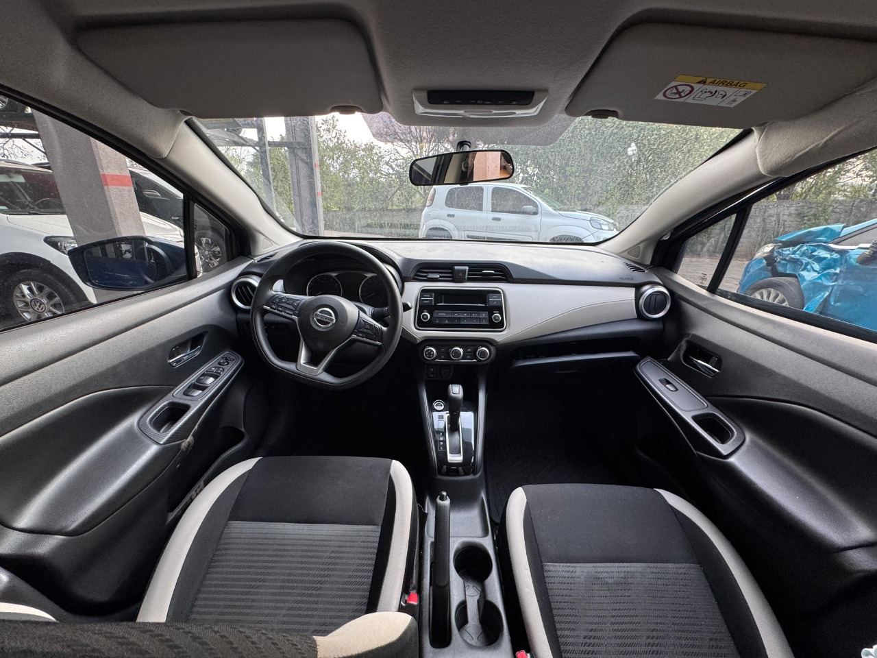 NISSAN Versa Azul 2021