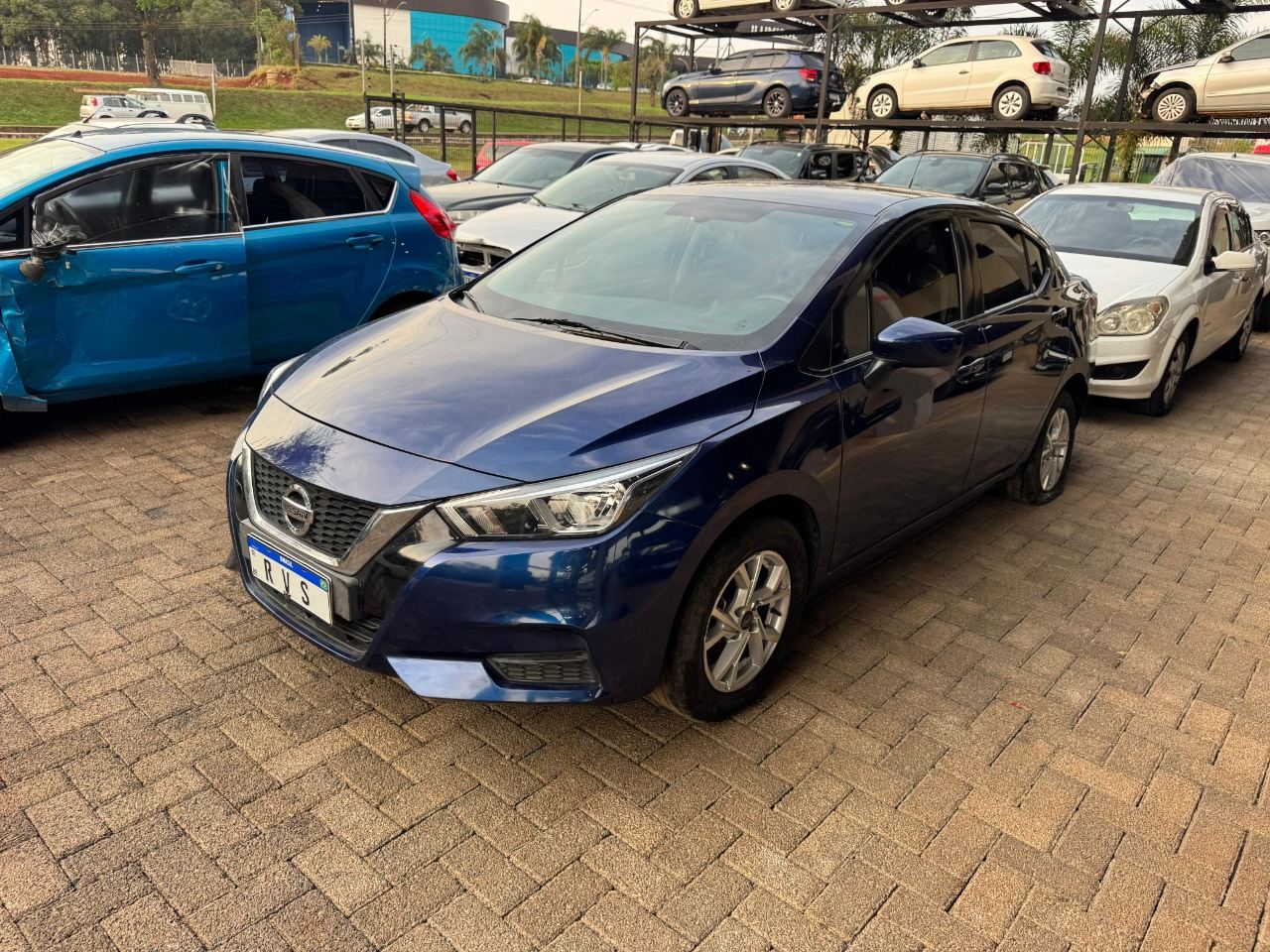 NISSAN Versa Azul 2021